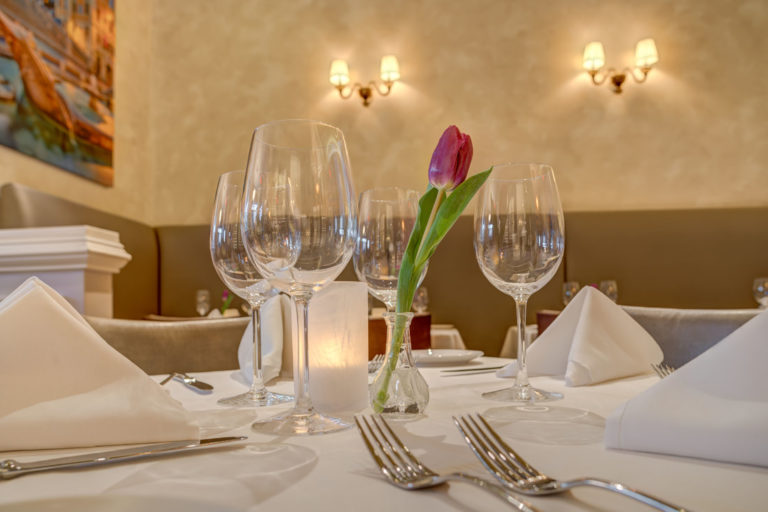 Via Roma - Conte Restaurant Group